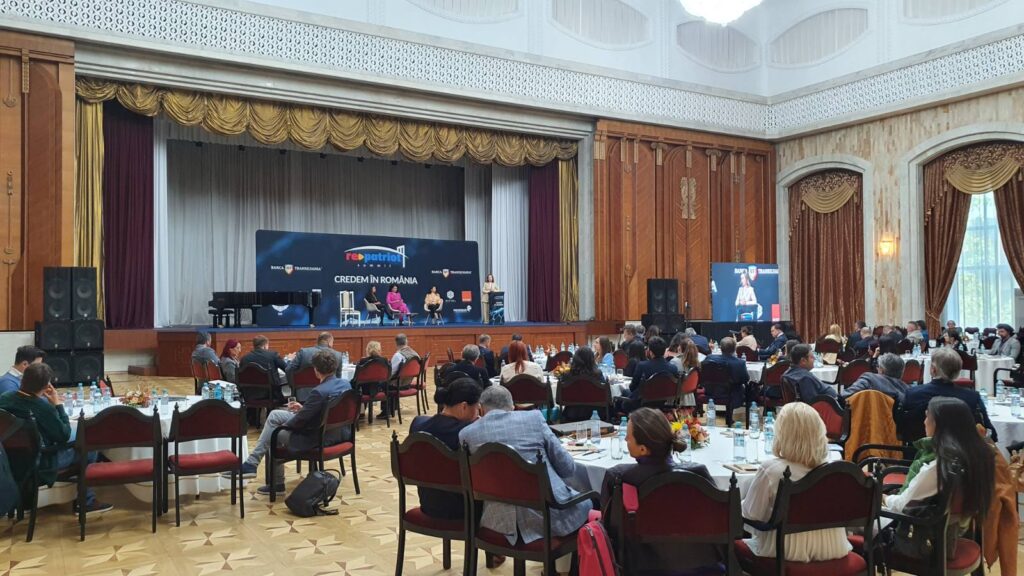 Sute de antreprenori români au avut ocazia să descopere oportunitățile de investiții oferite de ...